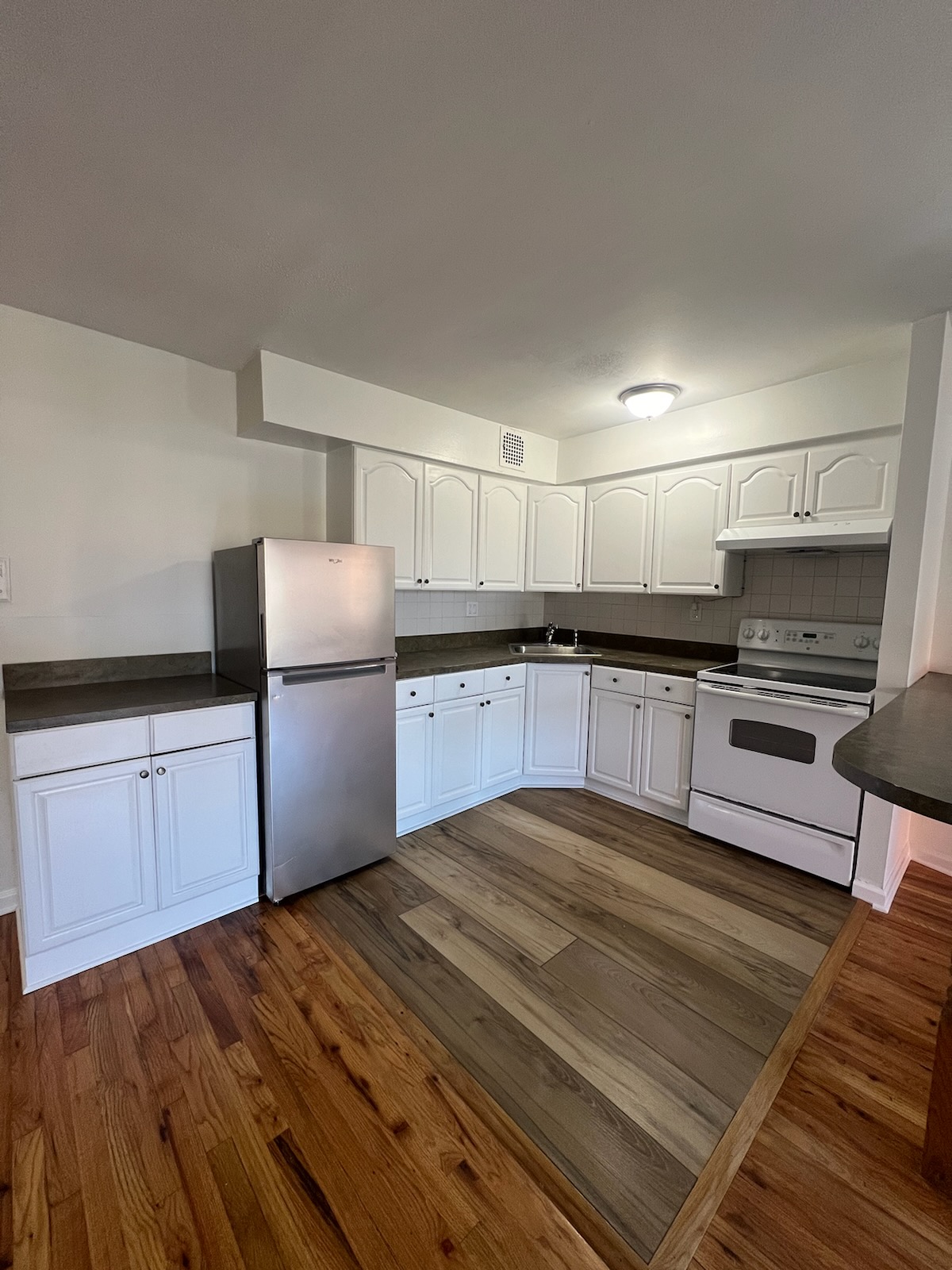 84-59 Kneeland Avenue, Unit 1B | Compass