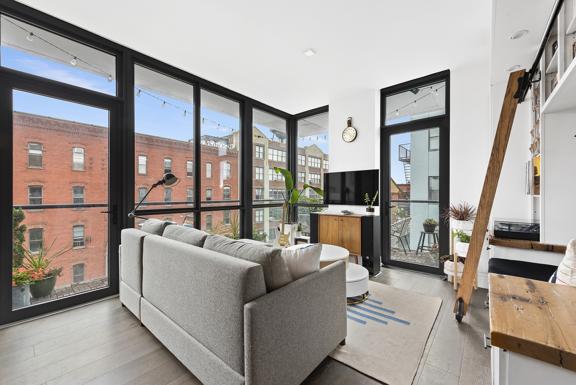 Greenpoint Ave Brooklyn Ny