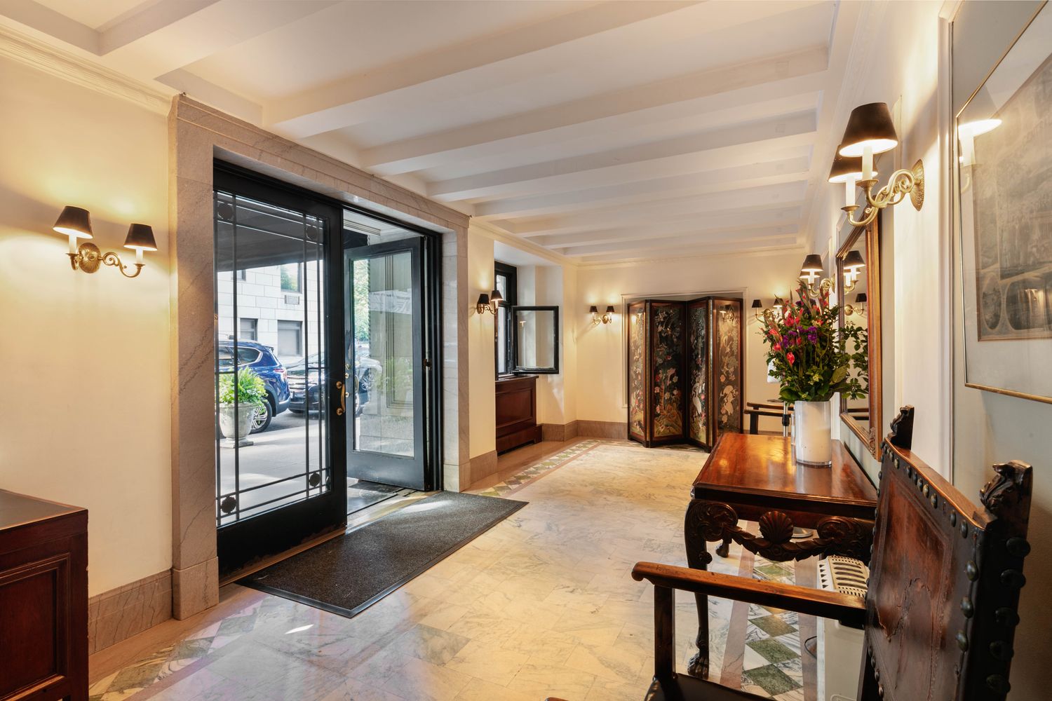 Jennifer Taylor, Real Estate Agent - Compass