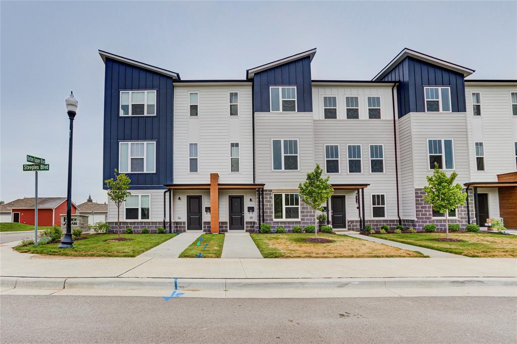 317 Steeples Boulevard, Unit 317, Indianapolis, IN 46222 | Compass