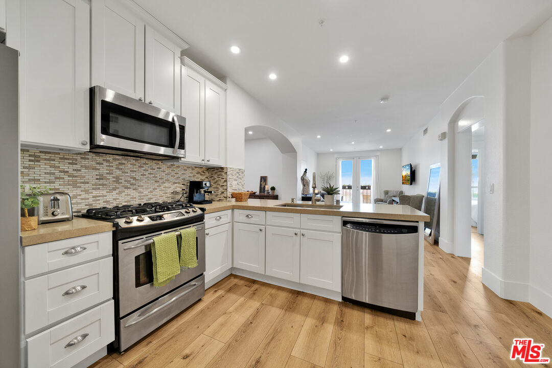 24505 Town Center Drive, Unit 7308, Santa Clarita, CA 91355 | Compass