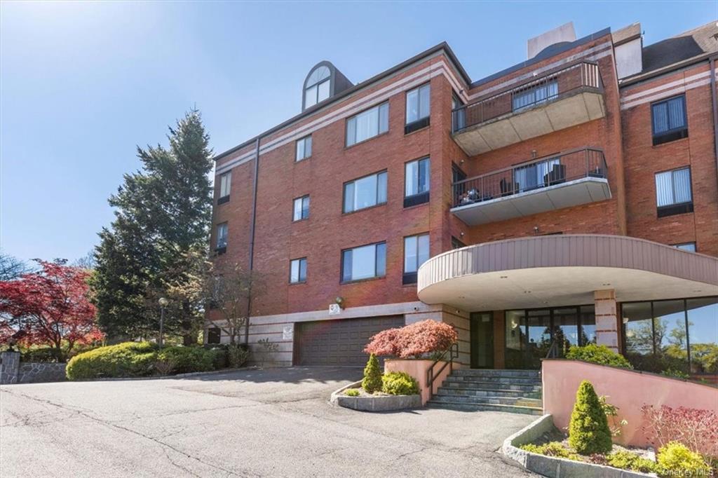 24 Ray Place, Unit 21, Scarsdale, NY 10583 | Compass
