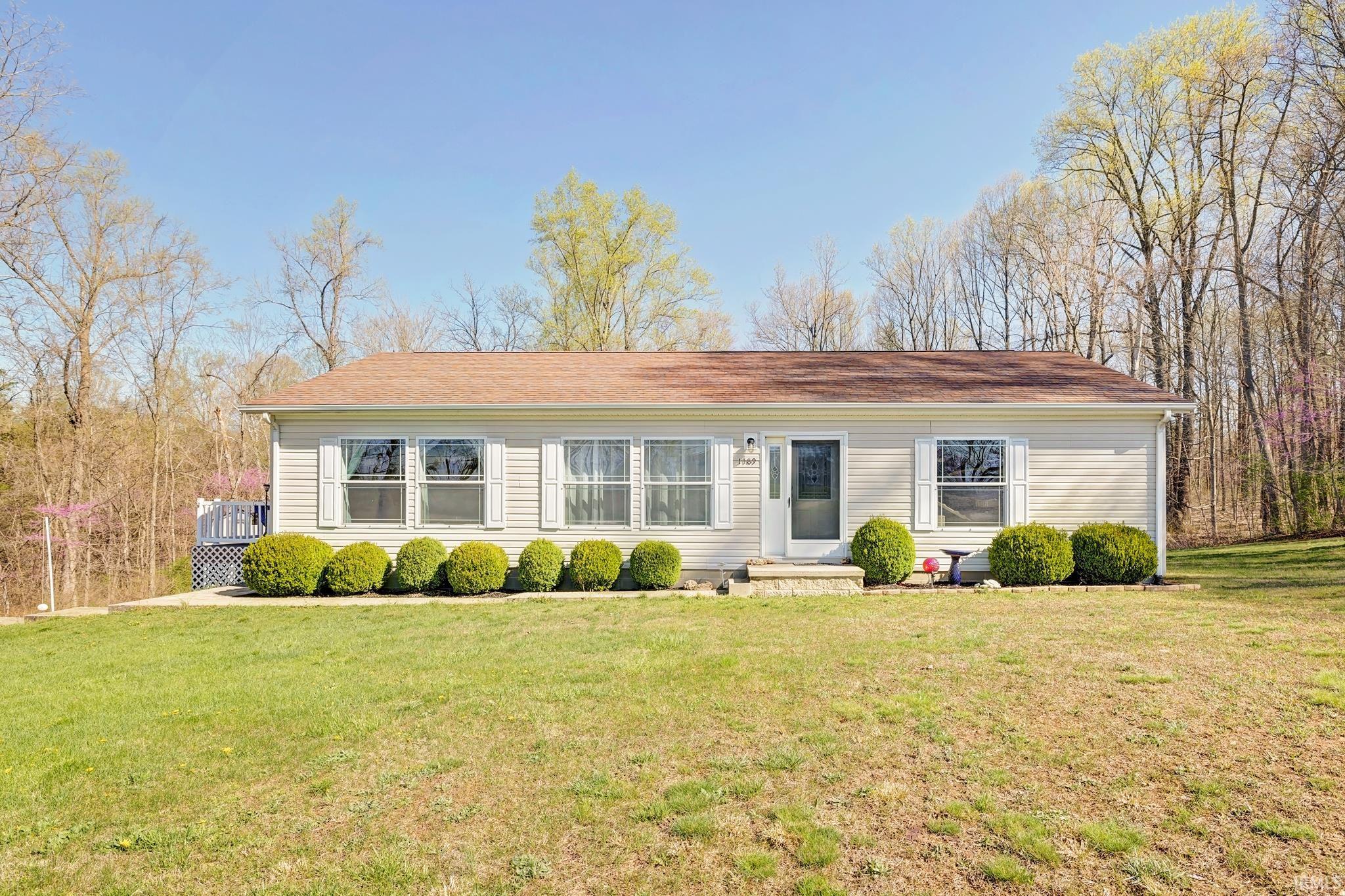 1189 Pinhook Road, Bedford, IN 47421 | Compass