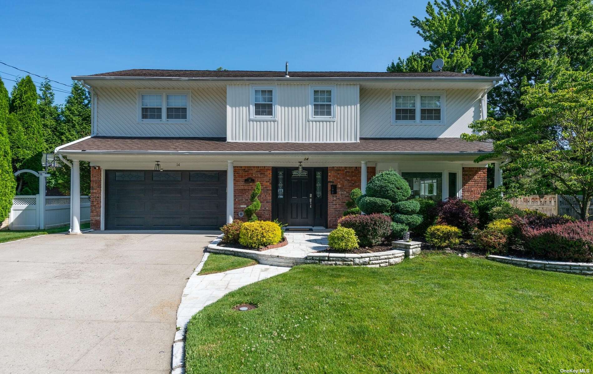 Restricted Address, Albertson, NY 11507 | Compass