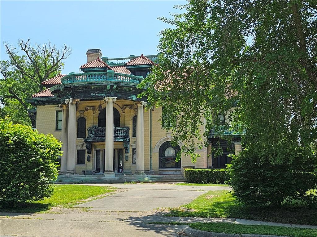 357 West Decatur Street, Decatur, IL 62522 | Compass