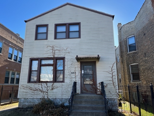 5123 West Agatite Avenue, Chicago, IL 60630 | Compass
