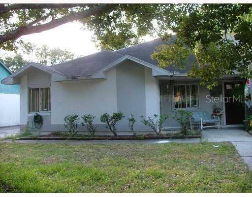 3330 Laurel Dale Dr, Tampa, FL 33618