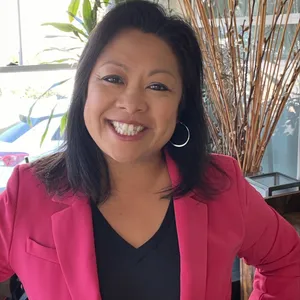 Amy Lam, Real Estate Agent - Compass