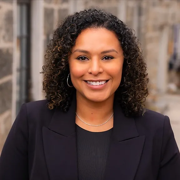 Cassandra De Leon, Real Estate Agent - Compass