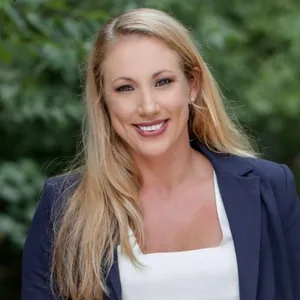 Ashley Smith, Real Estate Agent - Compass