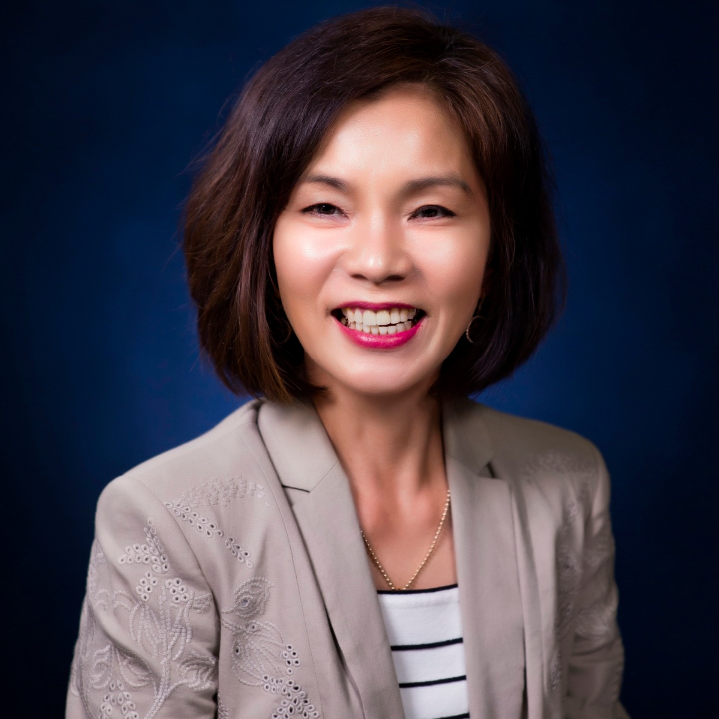 Yuni Choi, Real Estate Agent - Compass
