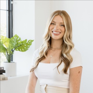 Kayla Walsh, Real Estate Agent - Compass