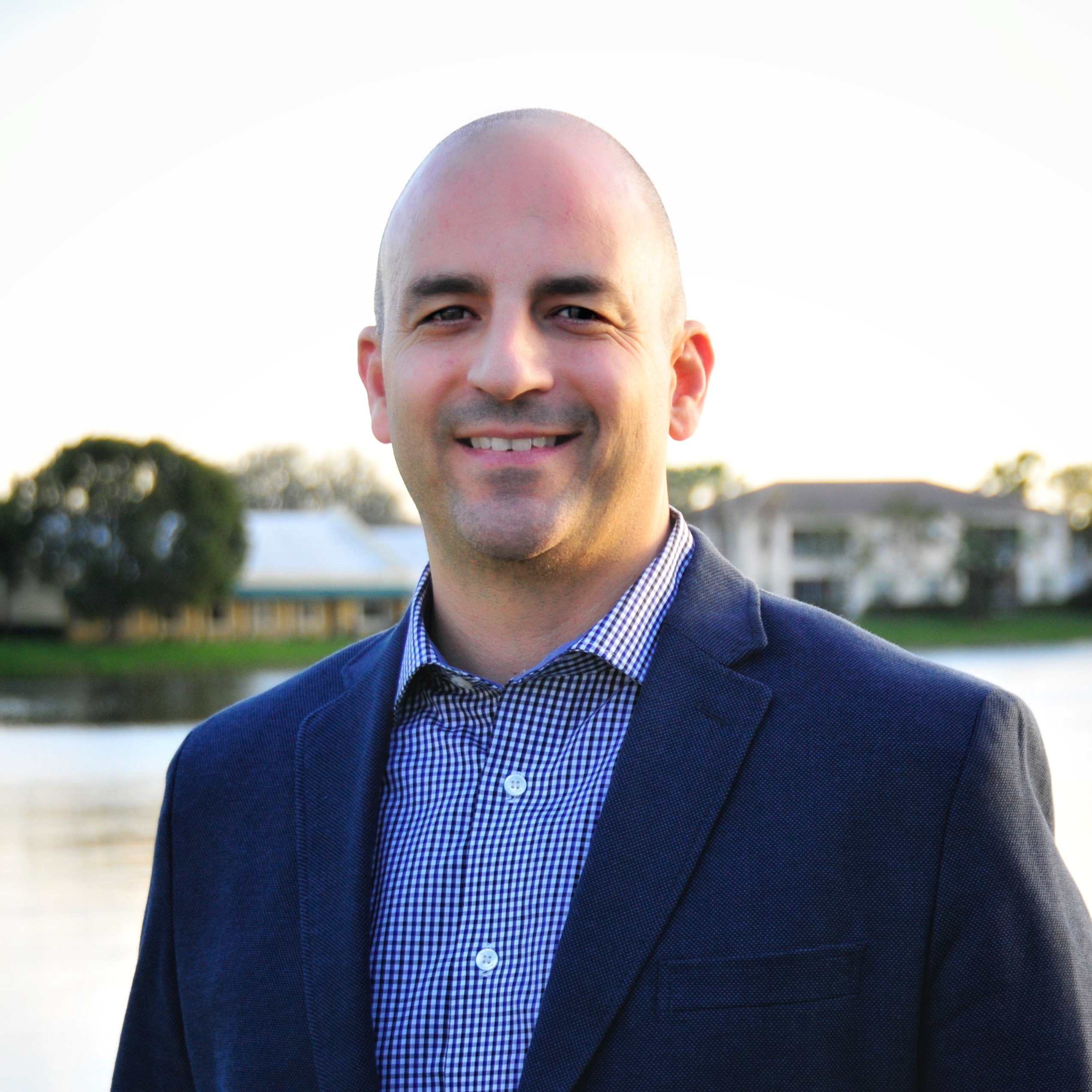 Alejandro Correa, Real Estate Agent - Compass