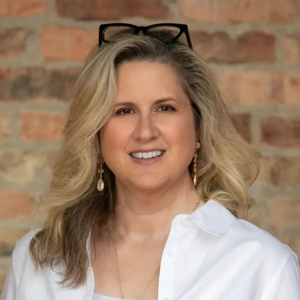 Amy Foote, Real Estate Agent - Compass