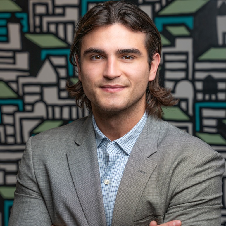 51 Agents in Chicago Office, 2200 N Damen Ave - Compass