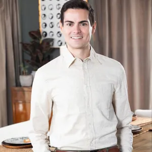 Riki Edghill, Real Estate Agent - Compass