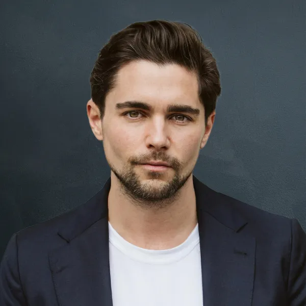 Carl Gambino, Real Estate Agent - Compass