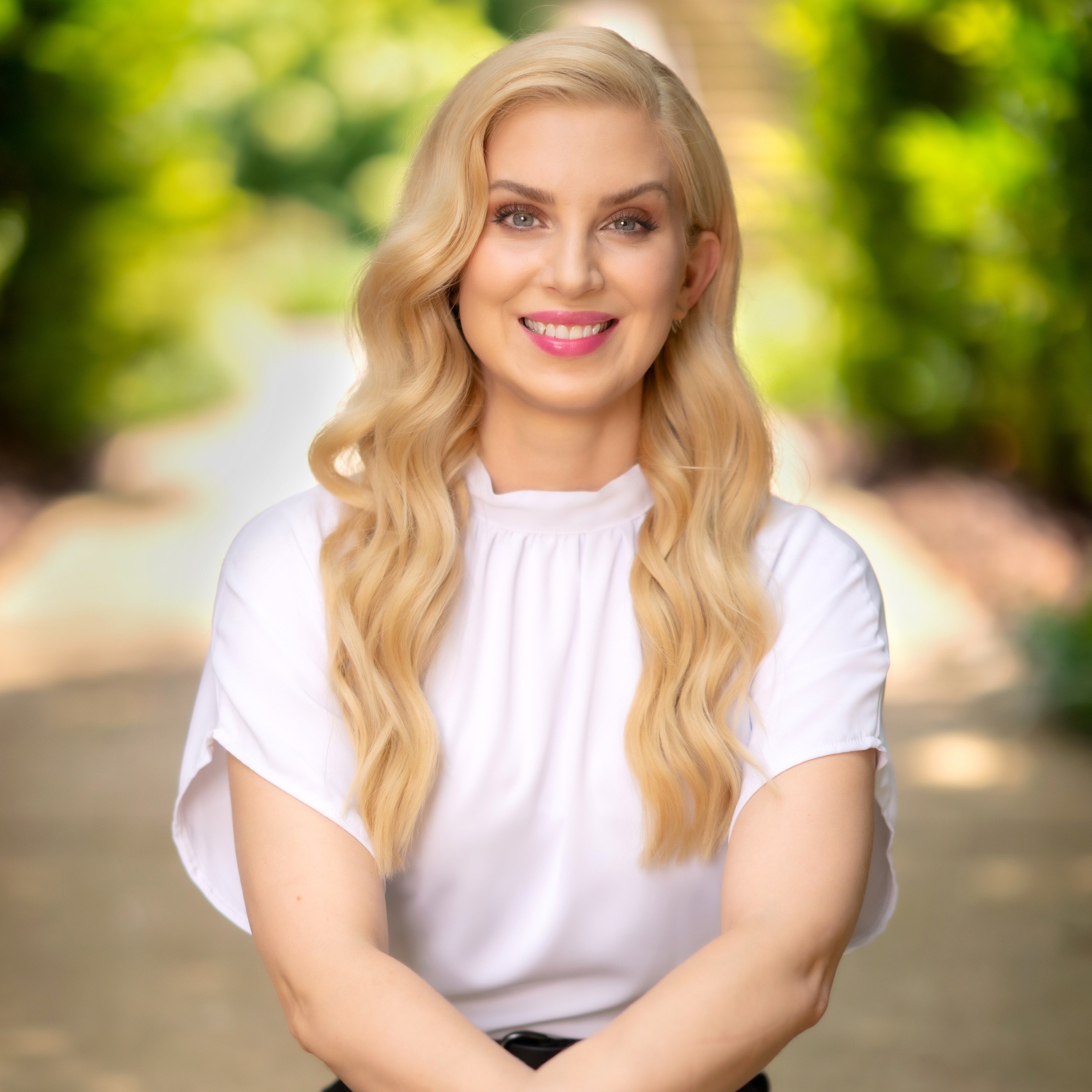 Jenn Moore, Real Estate Agent - Compass Jenn Moore, Real Estate Agent - Compass