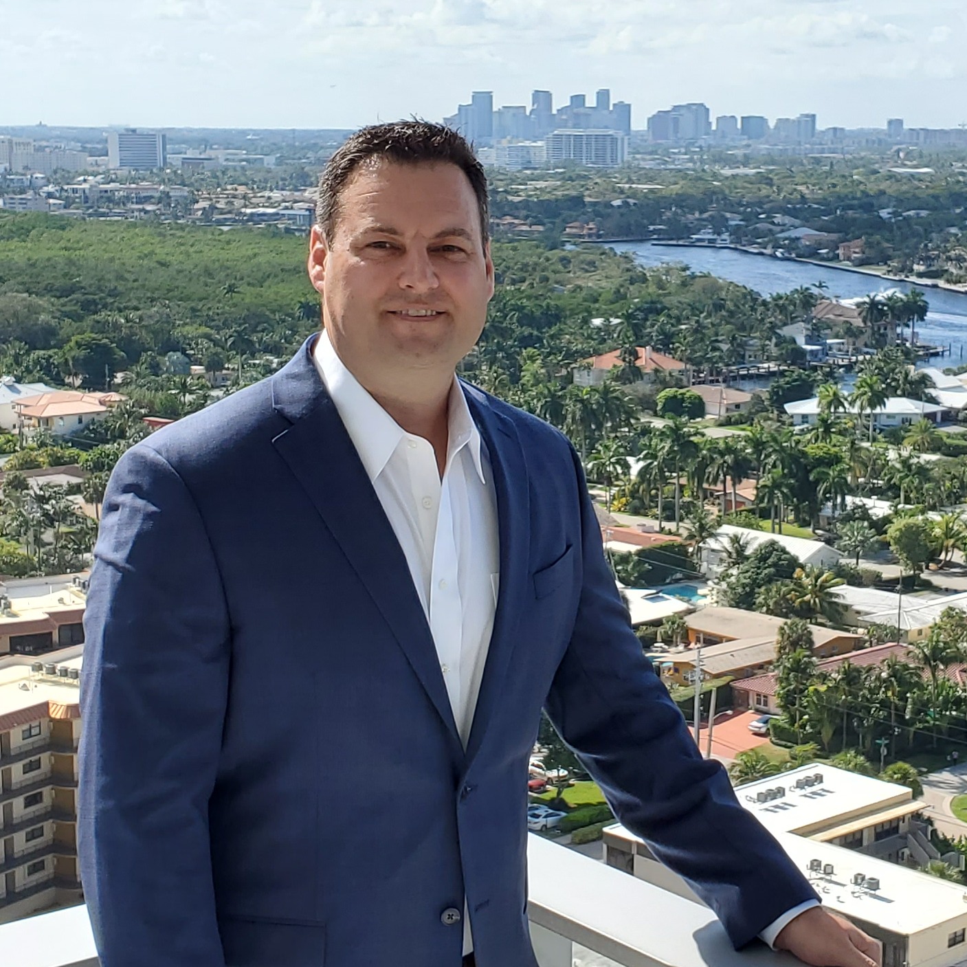 270 Agents in Fort Lauderdale Office, 1200 E Las Olas Blvd - Compass