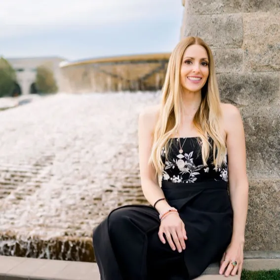Apryl Stephenson, Real Estate Agent - Compass