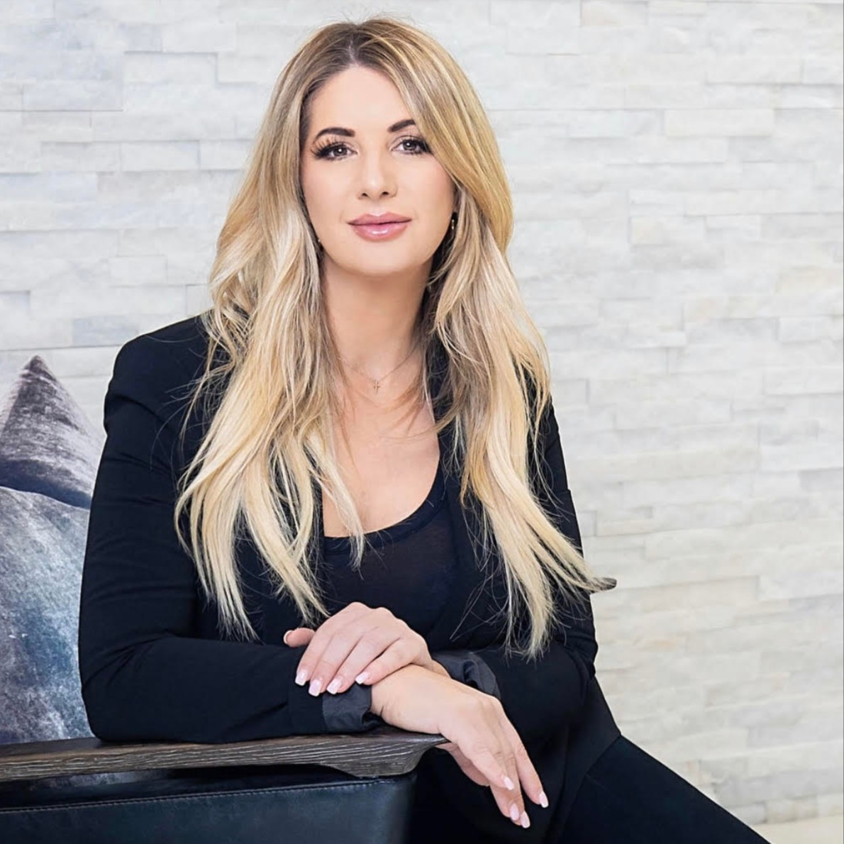 Sarah Case, Real Estate Agent - Compass