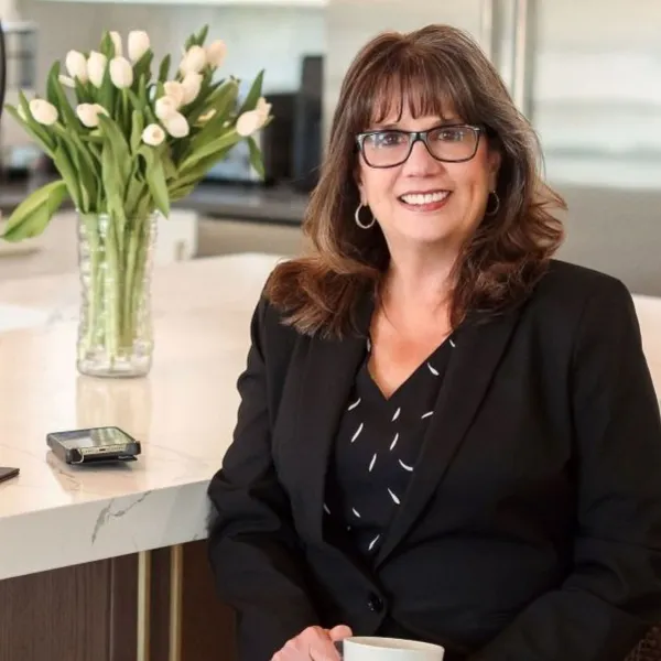 Maureen Falconer, Real Estate Agent - Compass