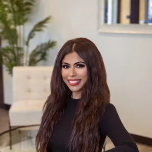 Frances Villarreal, Real Estate Agent - Compass