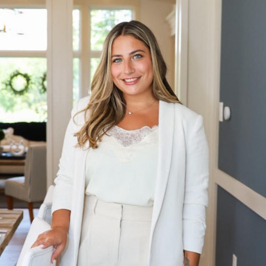 Madison Alt, Real Estate Agent - Compass