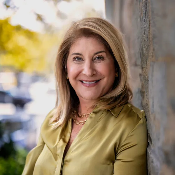 Lisa Ardente, Real Estate Agent - Compass
