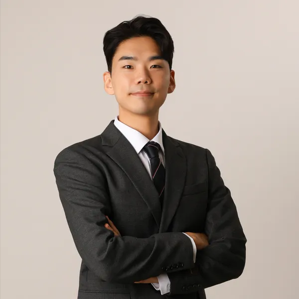 Isaac Shin, Real Estate Agent - Compass