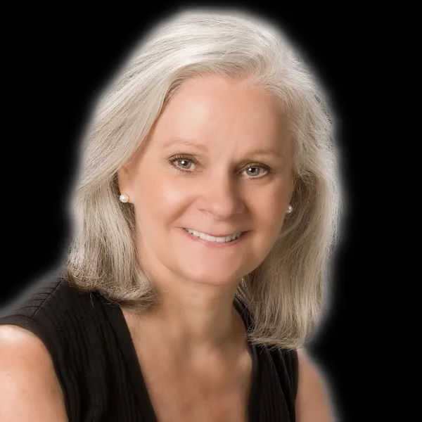 Shelley Walker, Real Estate Agent - Compass