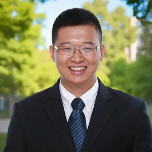 Ian Gong, Real Estate Agent - Compass