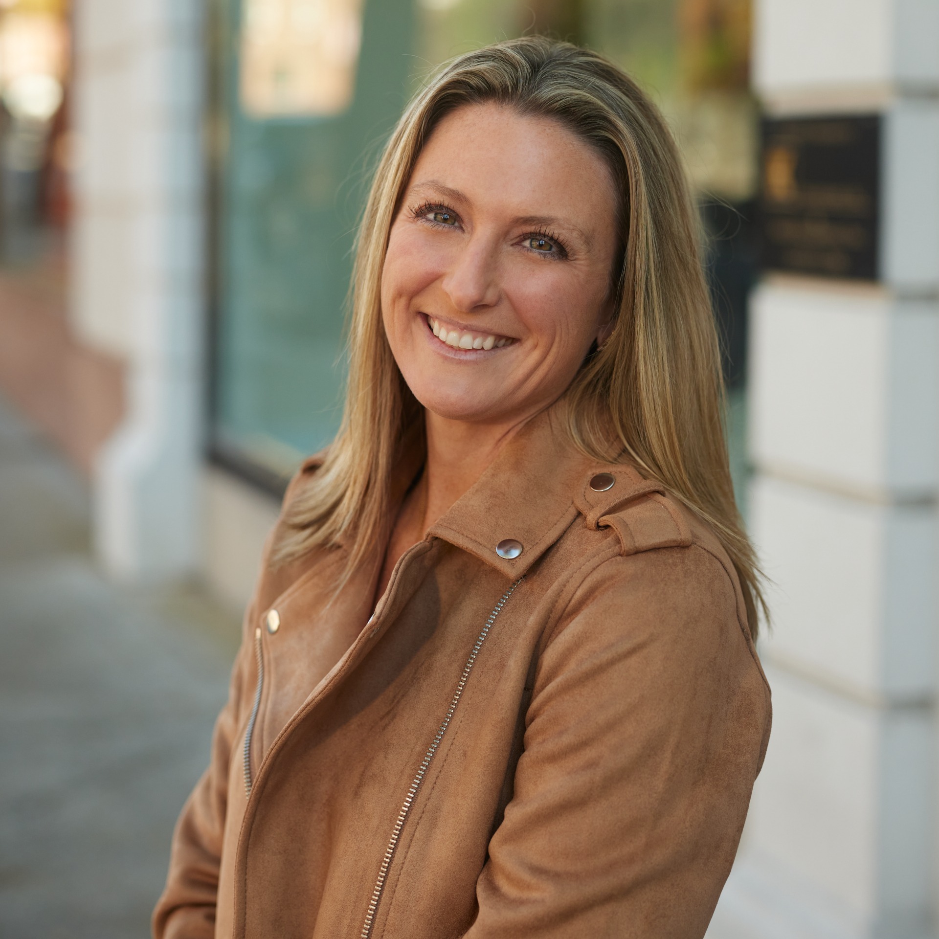 Kelly Helstein, Real Estate Agent - Compass