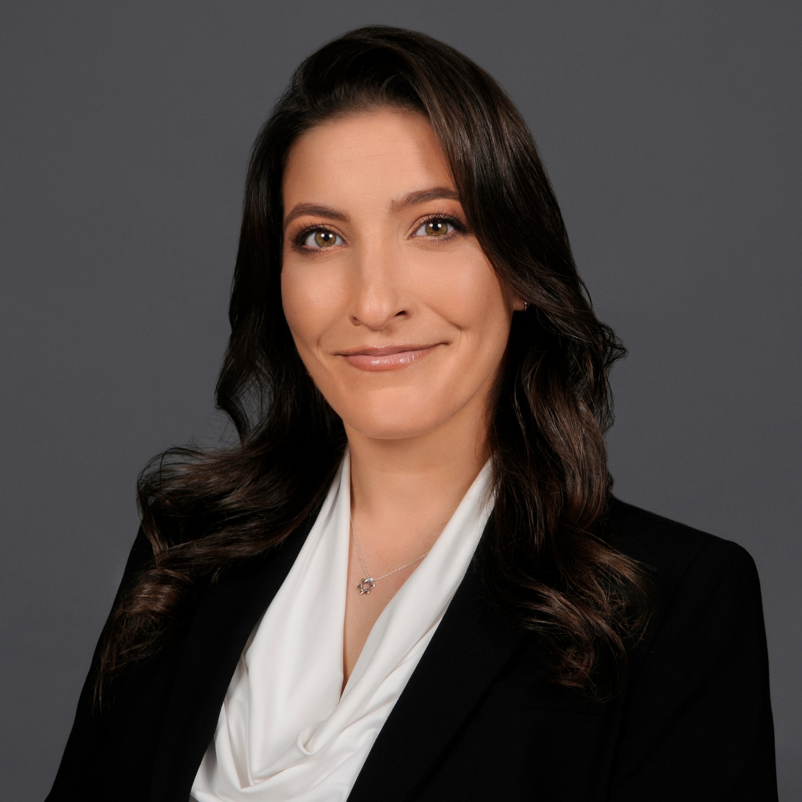 Sasha Nicolle, Real Estate Agent - Compass