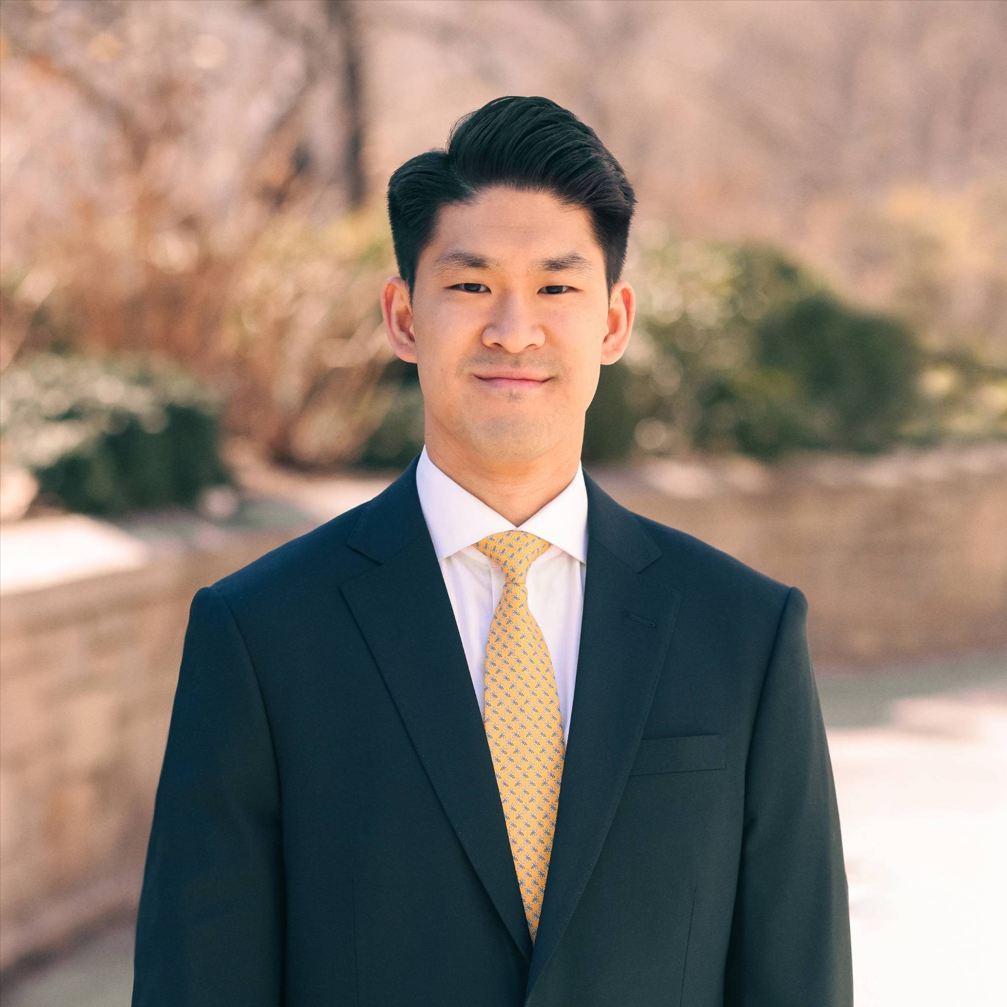 Arthur Su, Real Estate Agent - Compass