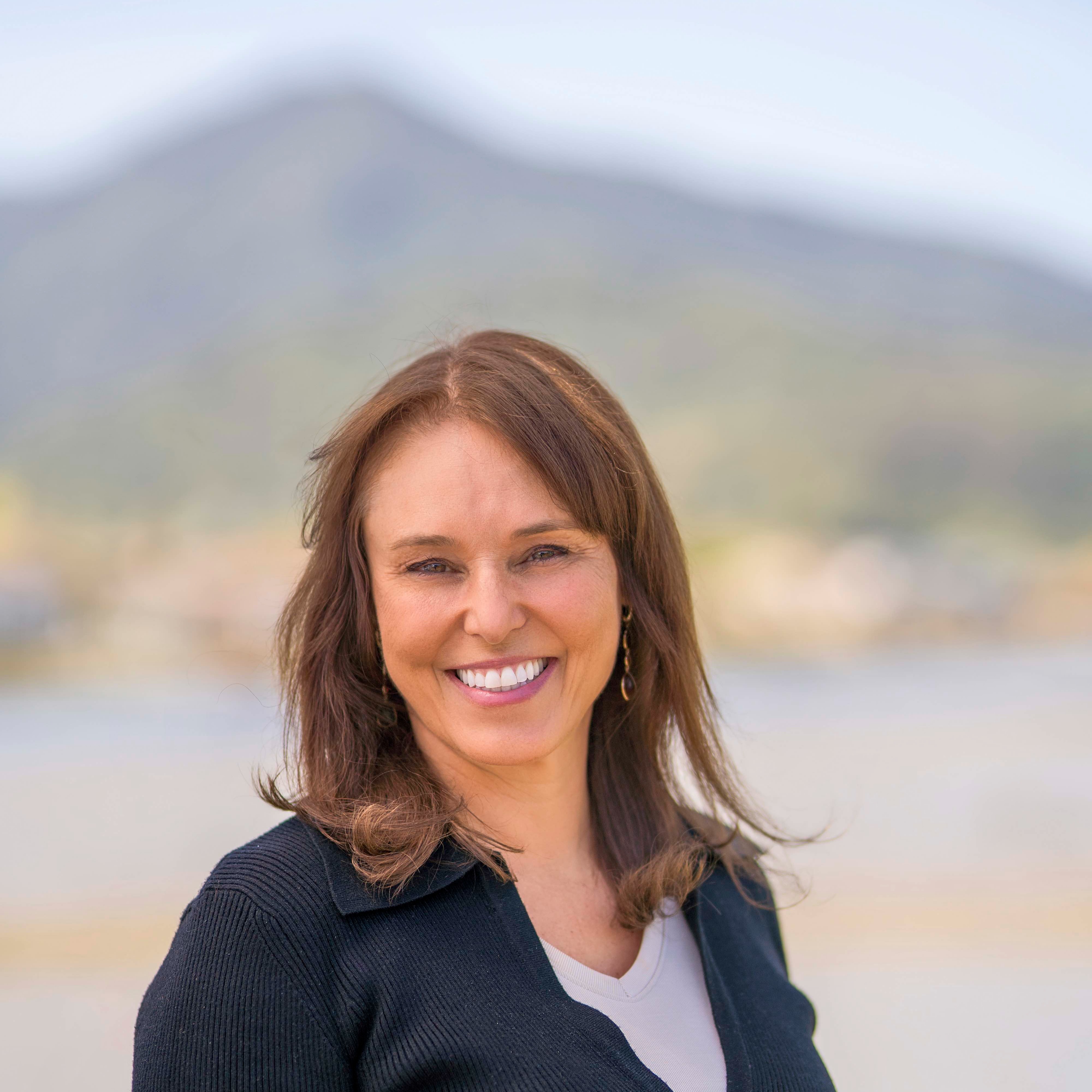 Robin Corey, MBA, Real Estate Agent - Compass