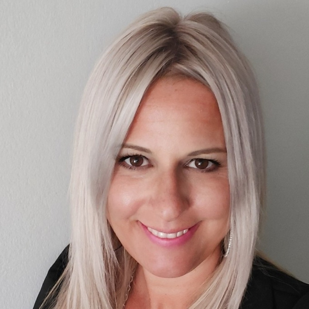 73 Agents in Arlington Heights Office, 11 S Evergreen - Compass