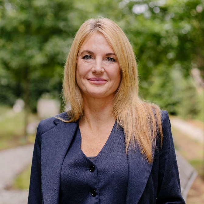 Gretchen Wald, Real Estate Agent - Compass