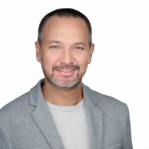 Matthew Cabral, Real Estate Agent - Compass