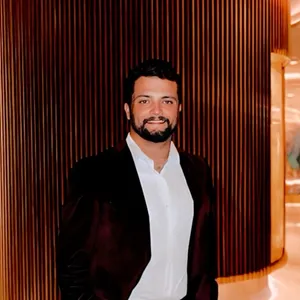 Christopher Macinnis, Real Estate Agent - Compass