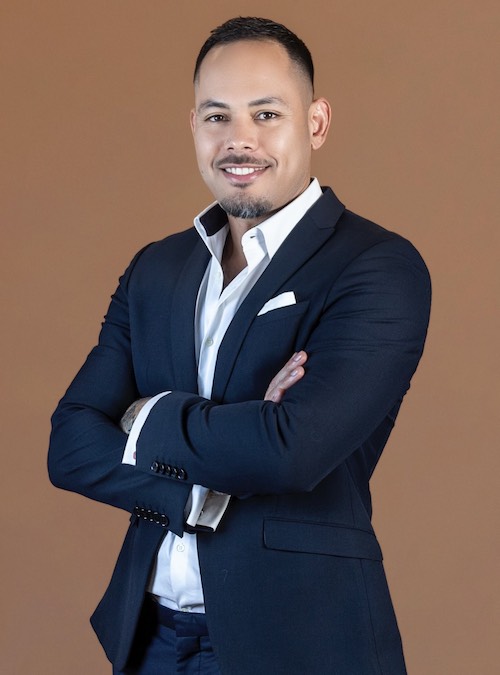 Armando Perales, Real Estate Agent - Compass