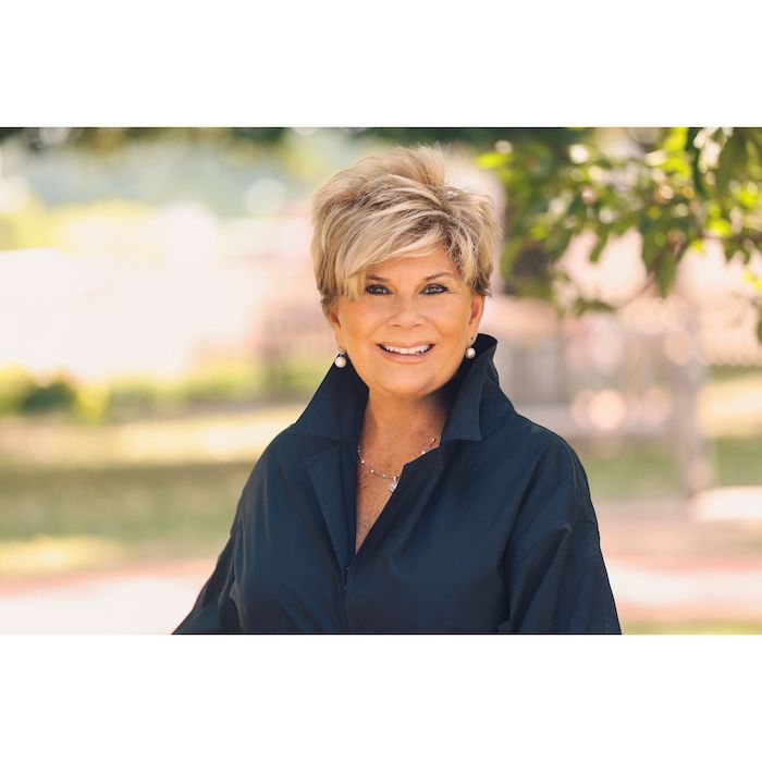 Ridgewood Agents, 63 Compass Real Estate Agents - Compass