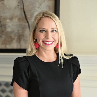 128 Agents in Dallas Office, 6220 Gaston Avenue - Compass