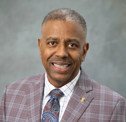 Markell Bridges, Real Estate Agent - Compass