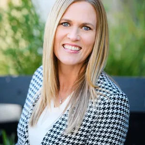 Jessica Curtis, Real Estate Agent - Compass