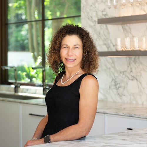 48 Agents in East Hampton Office, 63 Main Street - Compass