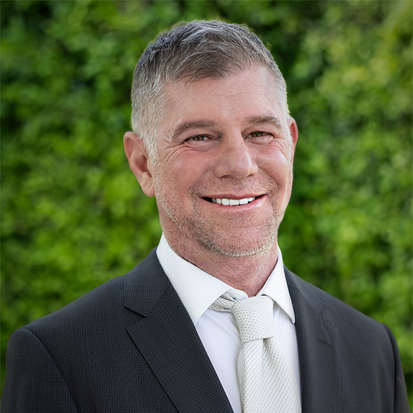 Palm Springs Agents, 124 Compass Real Estate Agents - Compass