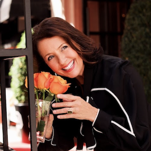 26 Agents in New York Office, 962 Madison Avenue - Compass