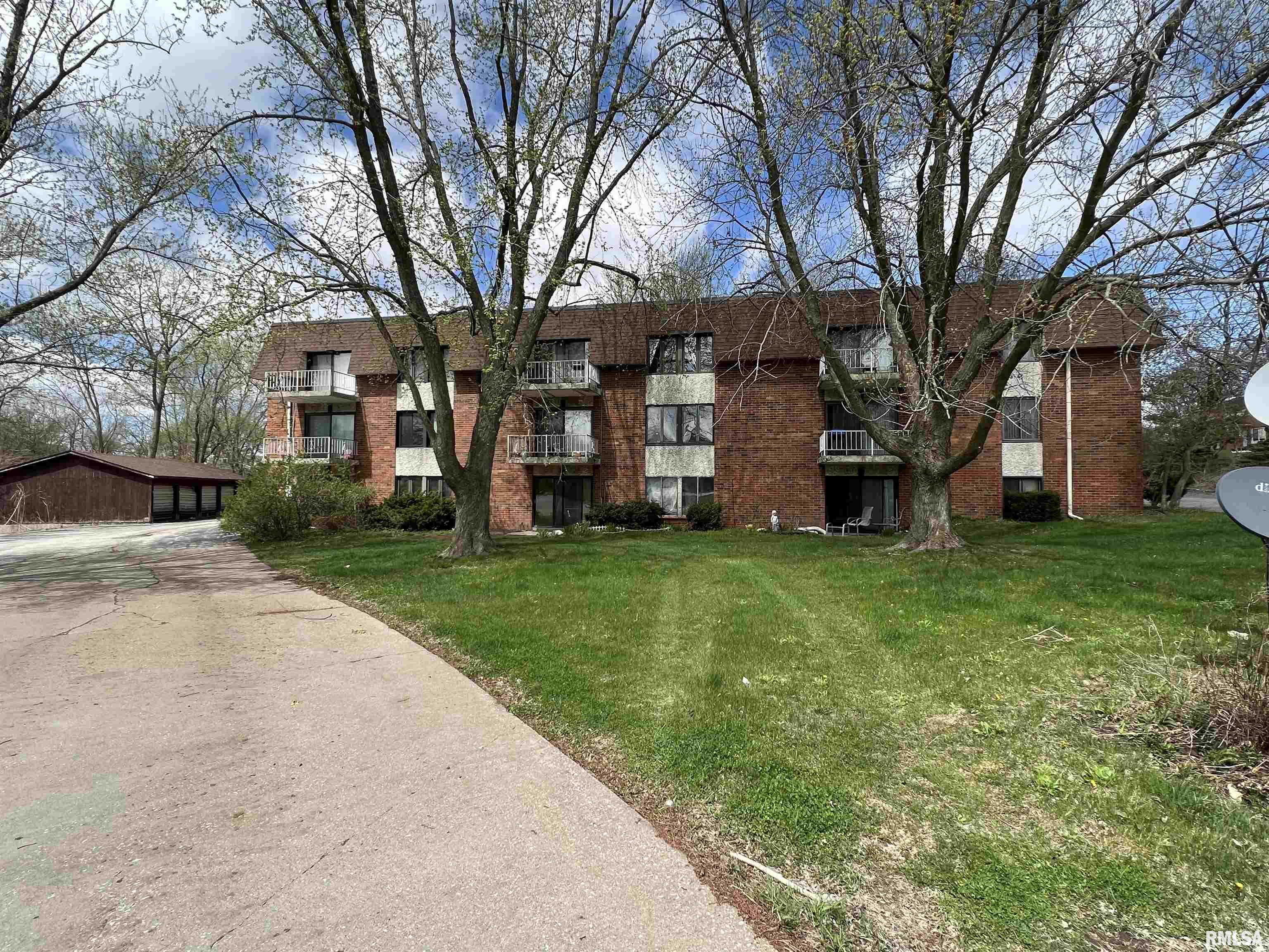 4 Manor Drive, Unit A4, Park View, IA 52748 | Compass