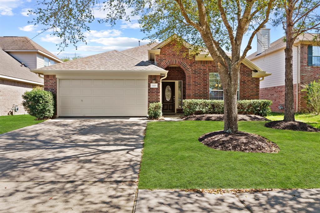 7223 Chasegrove Lane, Richmond, TX 77407 | Compass